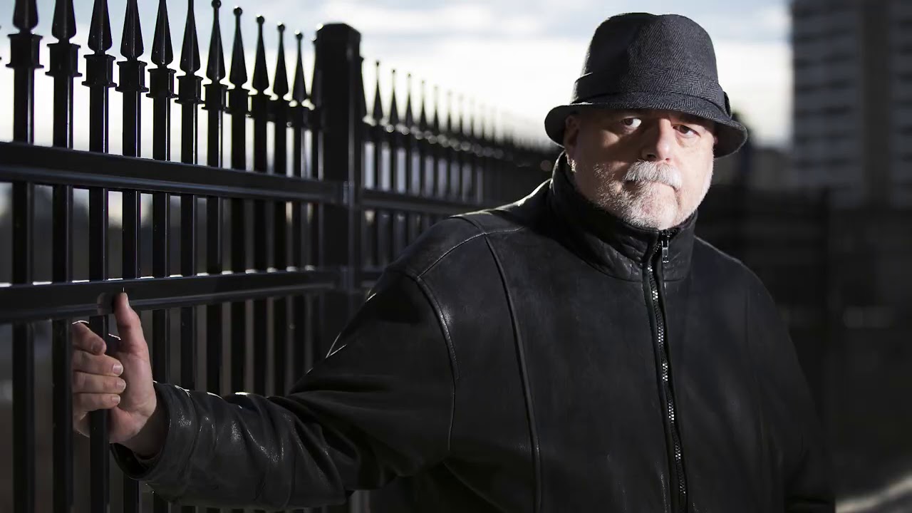 Roger Levesque learned cancer diagnosis by automated email - YouTube