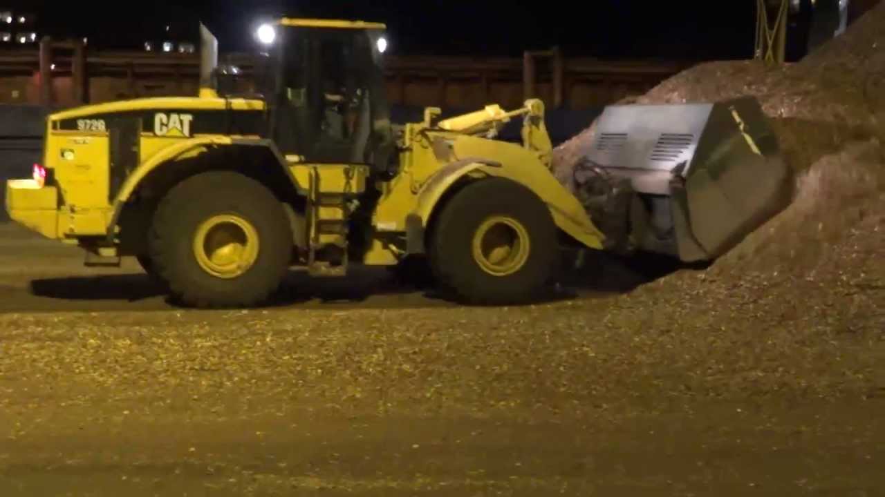CAT 972G Wheel loader - YouTube