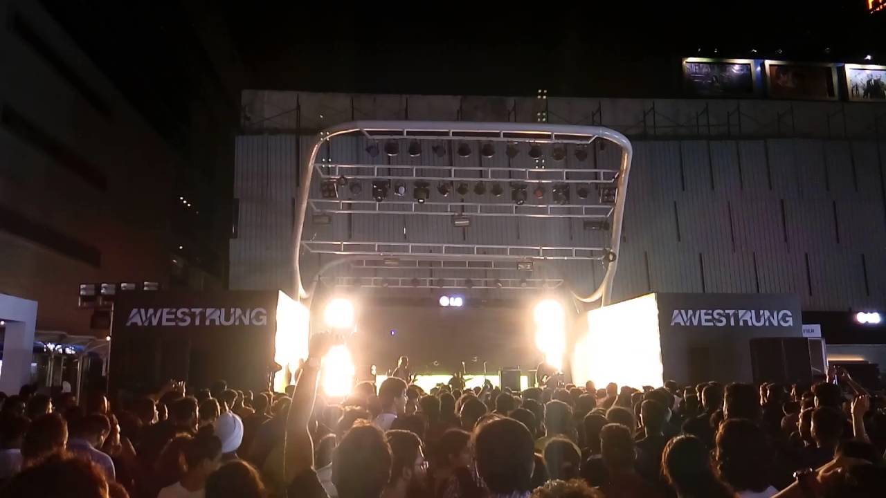 Warren Mendonsa (Blackstratblues) Live at Awestrung with ZERO. - YouTube