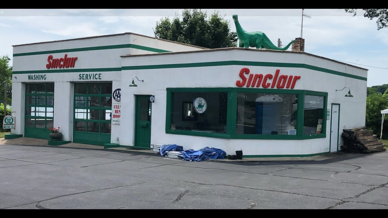 Vintage Sinclair Filling Station straight out of the 50's! - YouTube