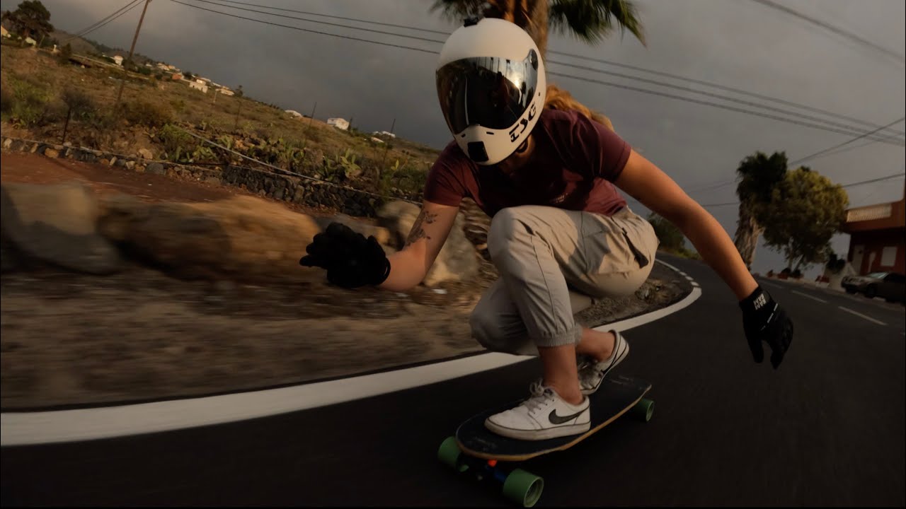Lisa Peters: Raw Run downhill skateboard filmed with GoPro - YouTube