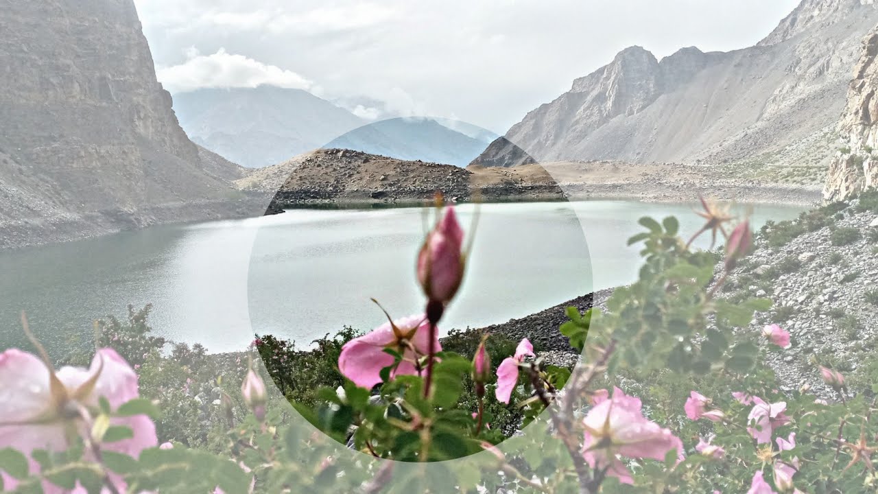 Kharfaq lake is butyfull place plz vizt their - YouTube