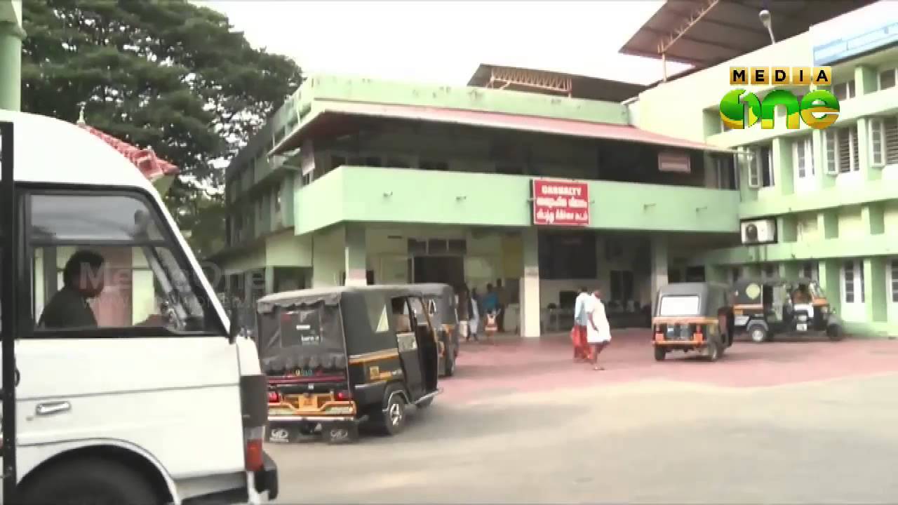 Principal got injured during SFI march; Commission for women seeks ...