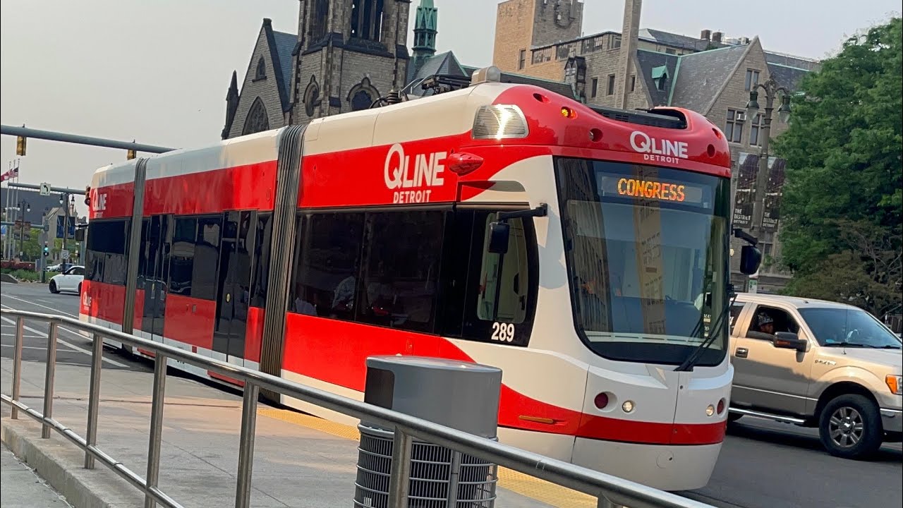 Detroit Q-Line Woodward Avenue - YouTube