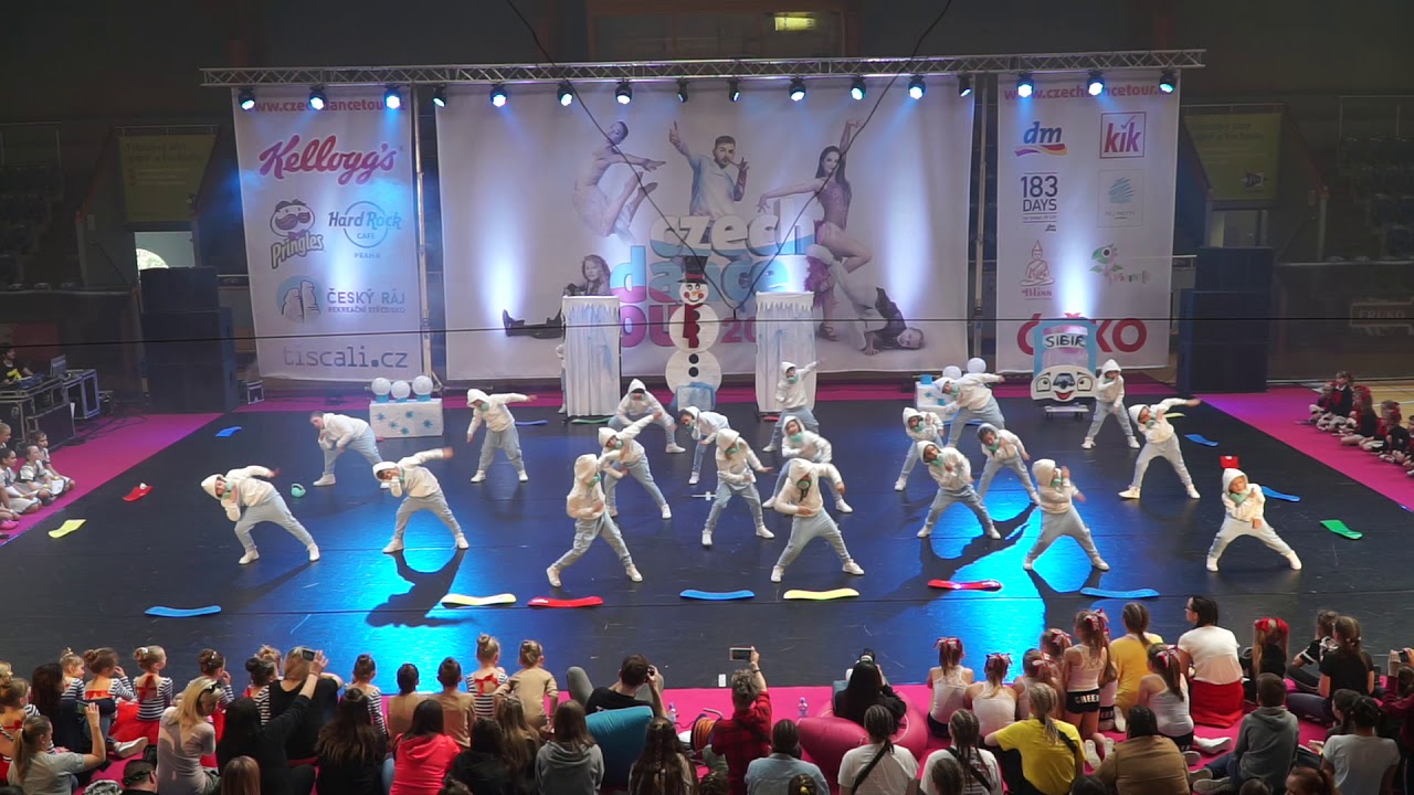 15. Taneční studio Crabdance - Jak se zahřát na Sibiři - YouTube