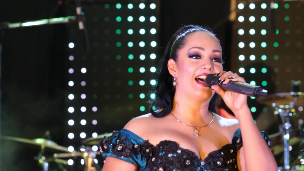 MARIA ILUSION SHOW "AY COSITA LINDA" - YouTube