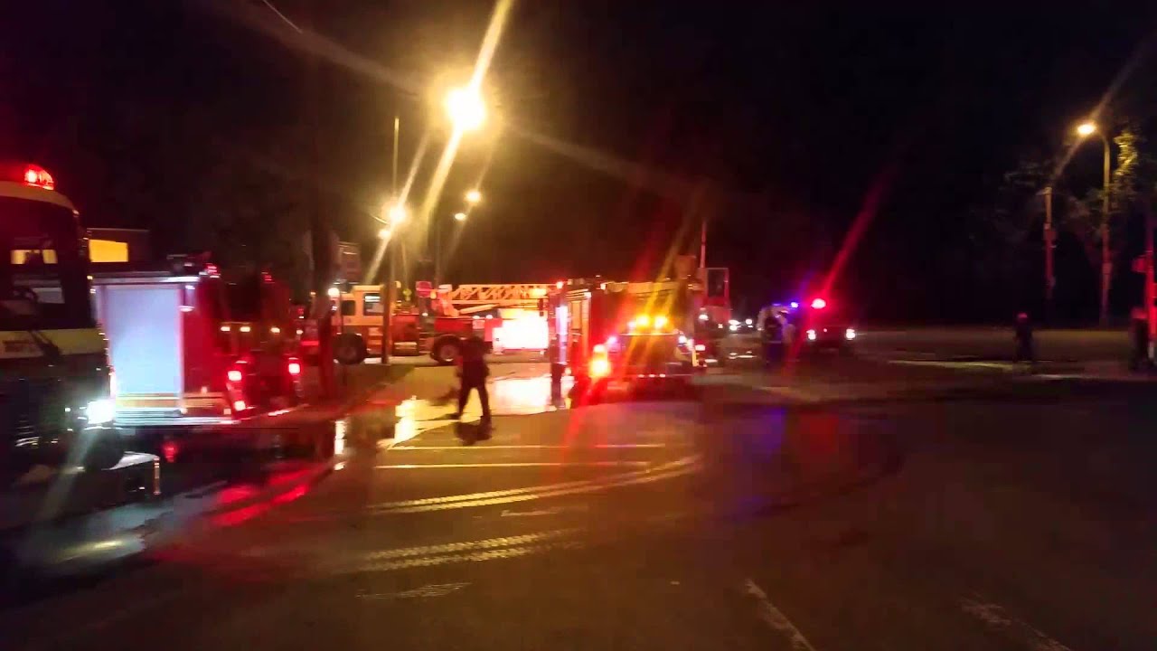 PFD Multiple Alarm Fire Response - YouTube