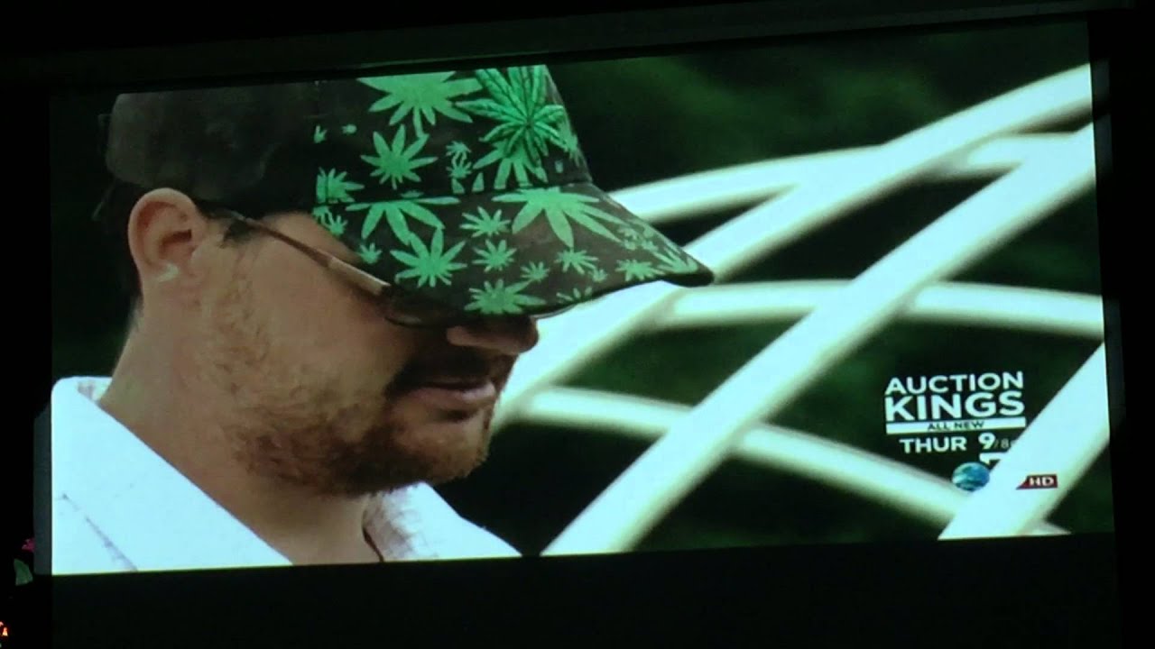 On my big screen tonite ;)) - YouTube