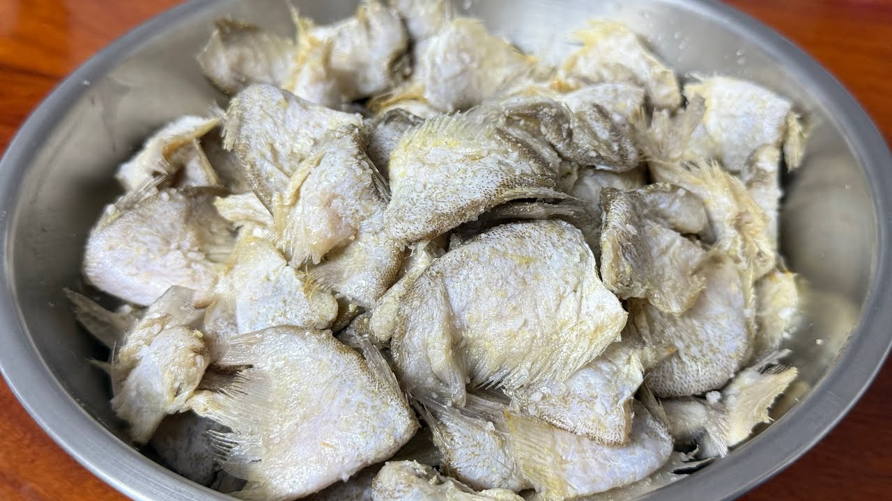 របៀបធ្វើ ប្រហុកត្រីកំភ្លាញ លក្ខណៈគ្រួសារ មានក្លិនឈ្ងុយល្អ || How to ...