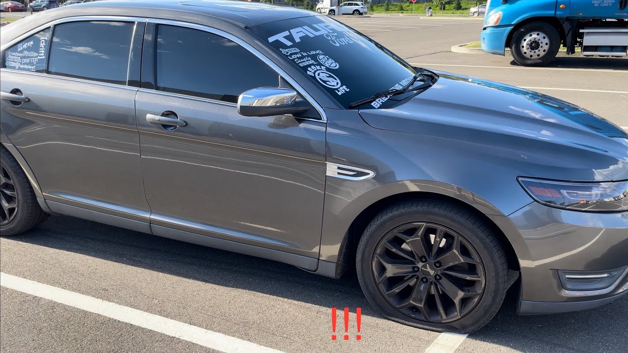 When My Tuned 2015 Ford Taurus Limited Got a Flat Tire !! - YouTube