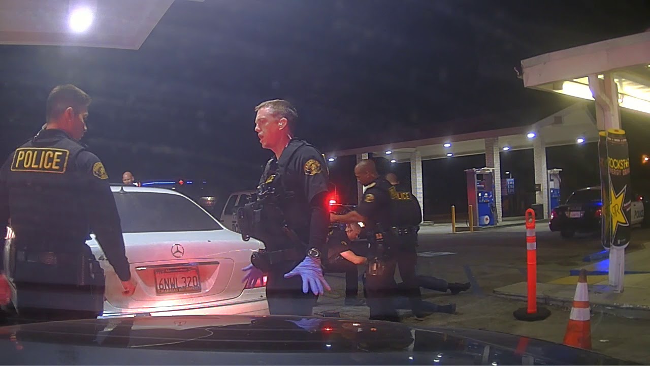 Police dascham video of Christopher Ballew arrest - YouTube