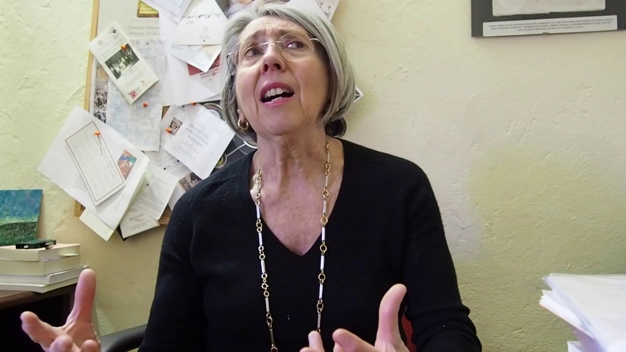 Intervista a Maria Giuseppina Muzzarelli - YouTube