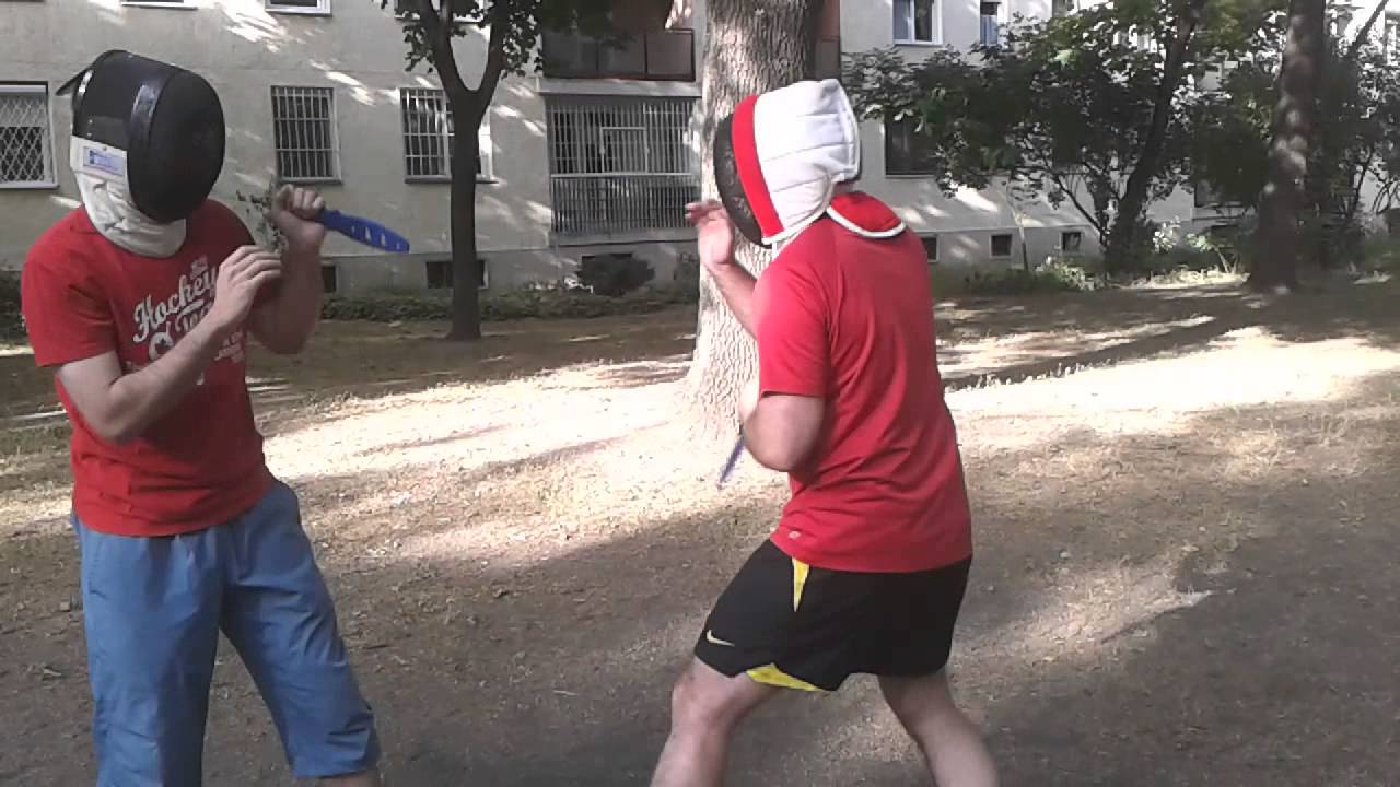 Navaja and reverse edge knife fighting - YouTube