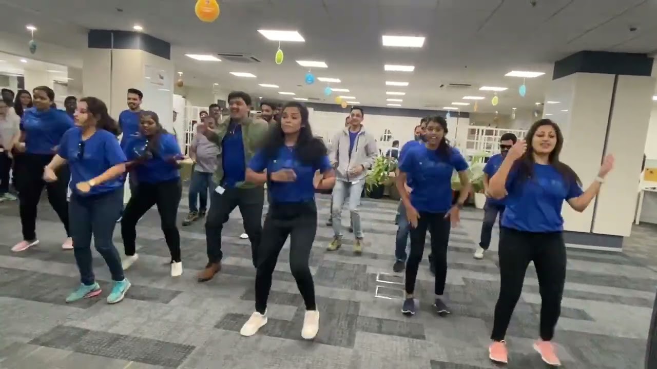 Flashmob| Syngenta | DEVCON 2022 - YouTube