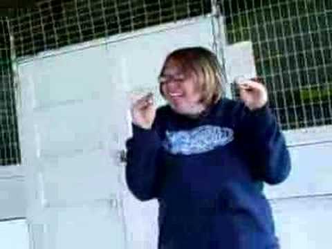 Wee wee pot. - YouTube