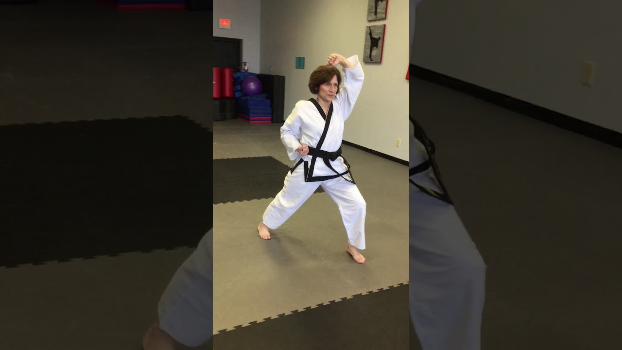 Front Stance High Block - YouTube