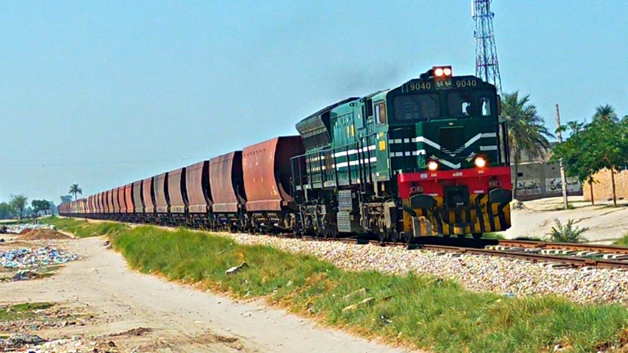 Heaviest Loads of Yousufwala Coal with Mighty American Locos GEU-40 ...