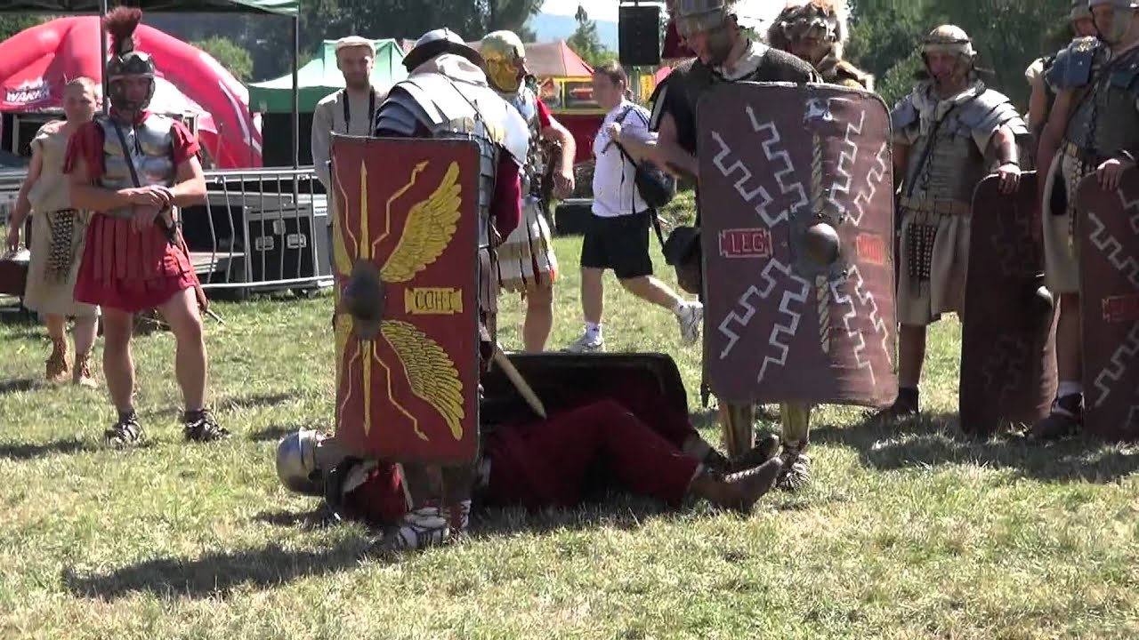 Armia rzymska - Dymarki 2012 - YouTube