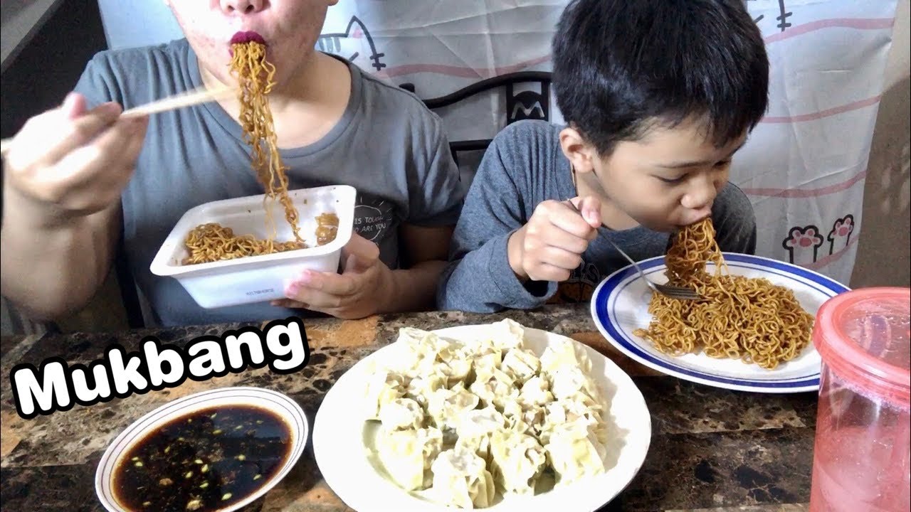 Siomai Mukbang + Yakisoba - YouTube