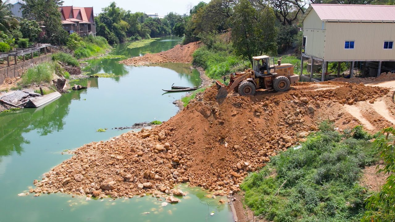 NICE ! Perfect Processing Temporary Dam Working by Wheel Loader Drop ...