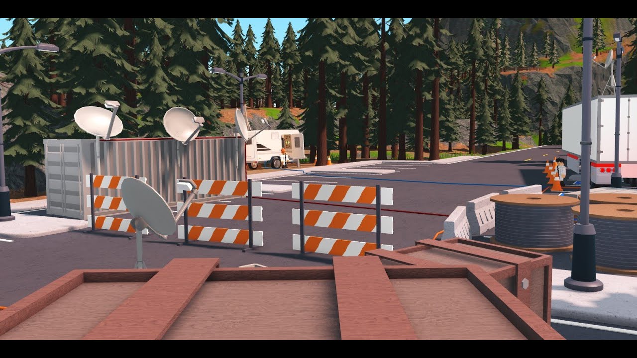 RoCitizens [CAMPING!] Roblox Camper Trailer Is Nice Bedroom To Sleep ...