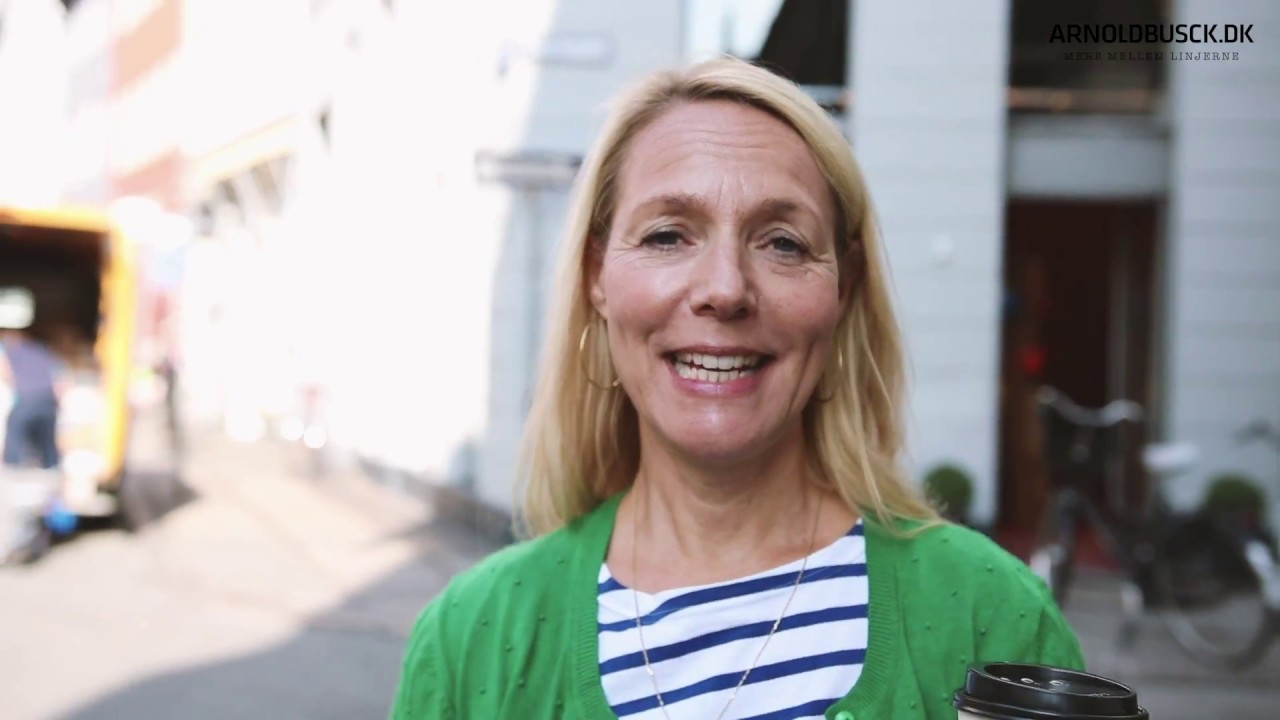 37 spørgsmål med Alberte Winding - YouTube