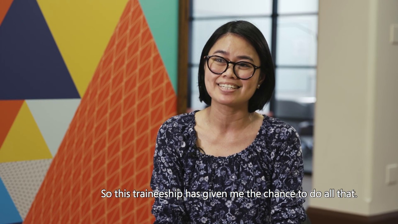 Microsoft Trainee Program | Roxanne - YouTube