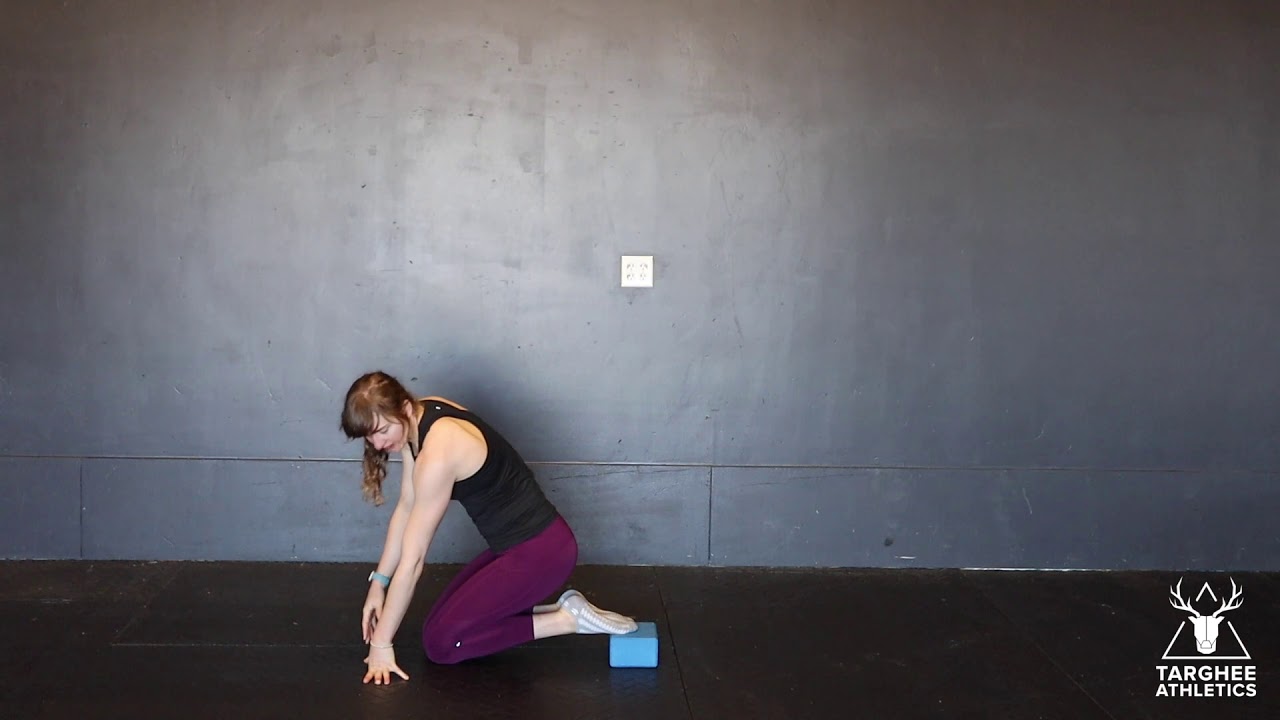 Elevated Seiza Stretch - YouTube