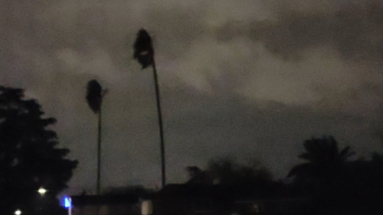 Gusty Windy SE To SSE Winds & Cloudy 3:23am November 9, 2021 (Both ...