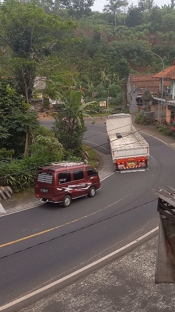 truk panjang dan lebar#shortvideo #trukoleng #sopirtruck #truk #treler ...