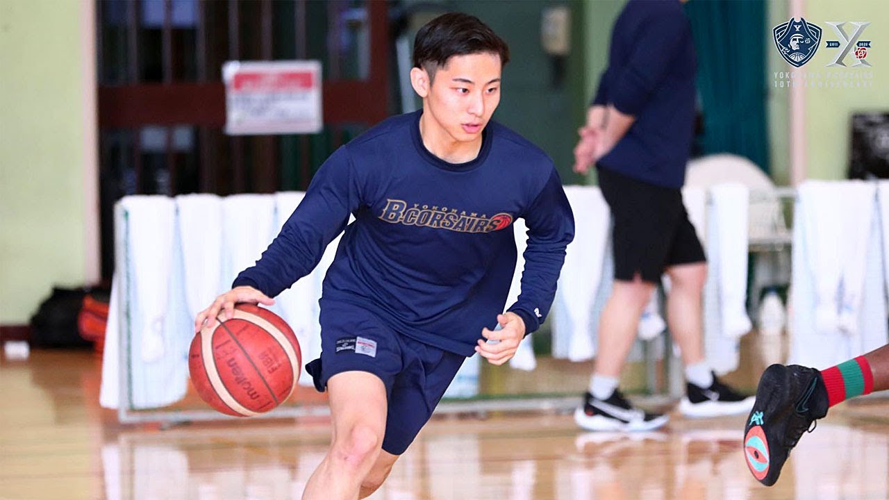 [RNN]Basketball Star Yuki Kawamura Walks Together with Rakuten - YouTube