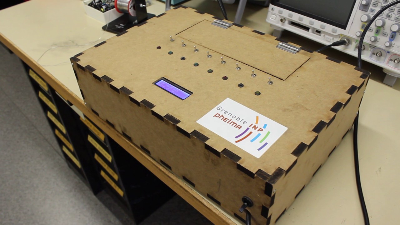 Machine Inutile Phelma - YouTube