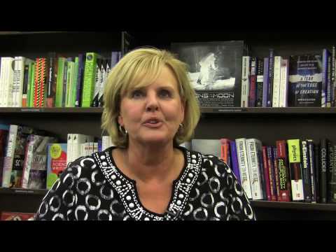 Fans Line up for Diane Smith's "Season's of Connecticut" - YouTube