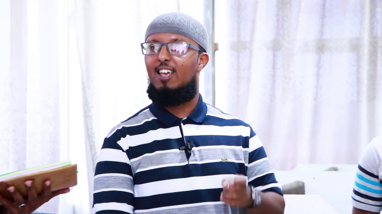 Macalin Mahdi & Macalimiinta Language College - YouTube