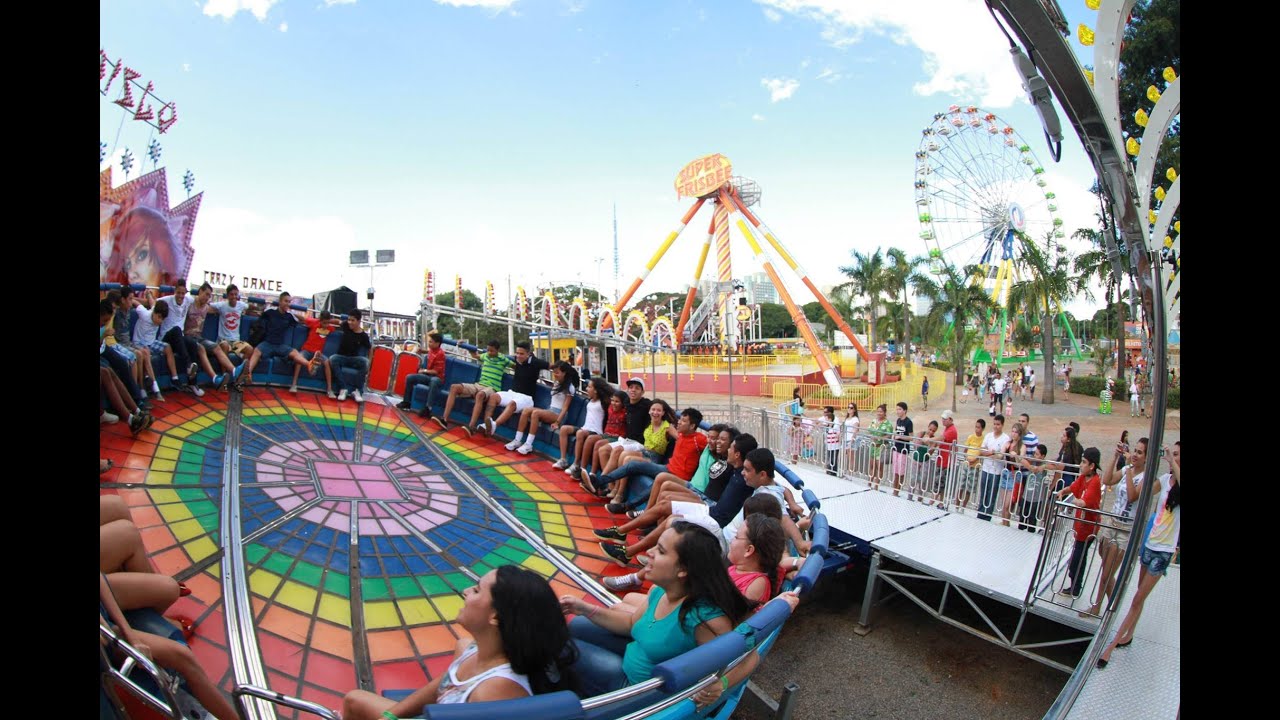 Diversão total no Taga Disco da Nova Nicolândia - YouTube