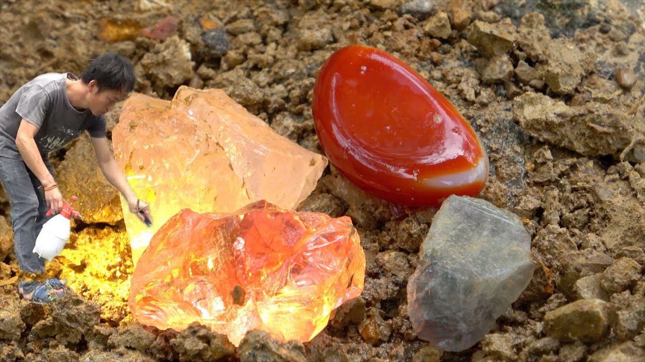 The secret of stones! Discover exquisite crystals hidden in the ...