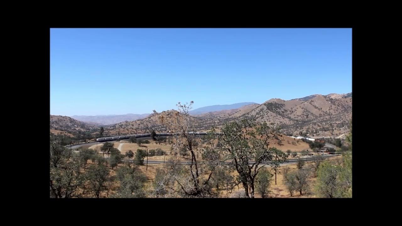 The Tehachapi Loop - YouTube