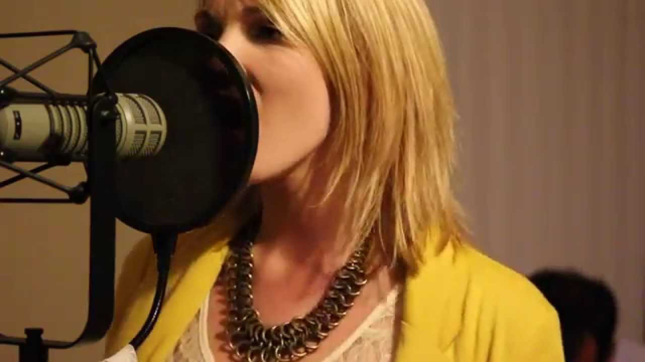 All About That Bass - Meghan Trainor cover by Taryn Cross - YouTube