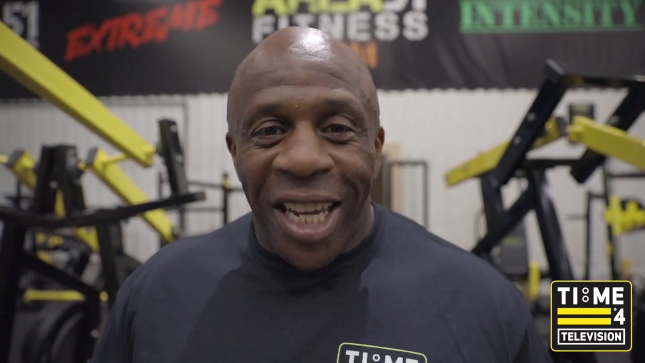 Time 4 Nutrition Athlete Pat Warner at Area 51 showing us his favourite ...