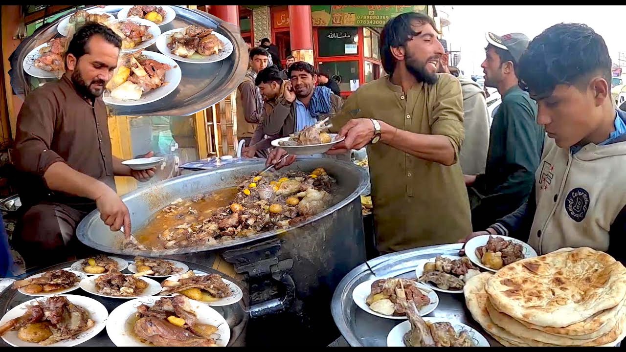 The famous Roosh of Afghanistan | Marko Bazaar street food | Dumpukht ...