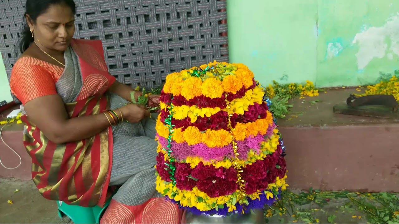 Making of our bathukamma 2k20...😎 - YouTube
