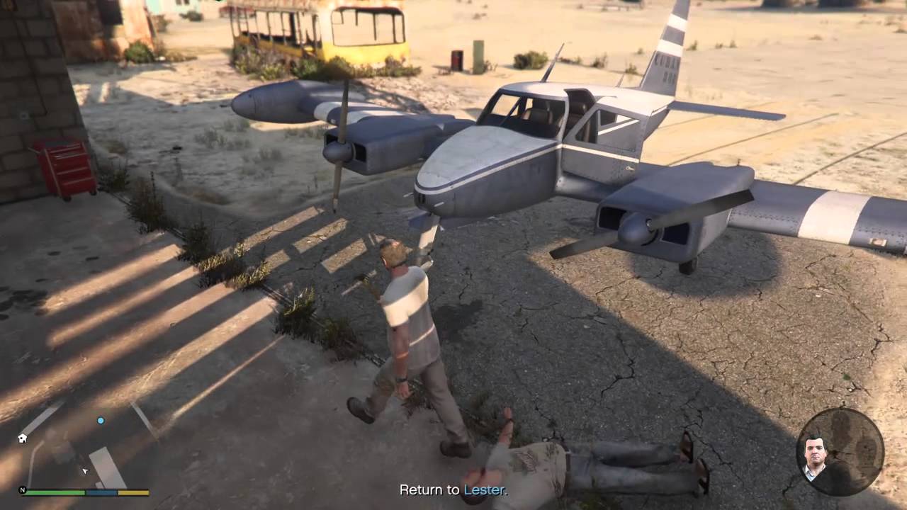 Clever pilot in GTA V - YouTube