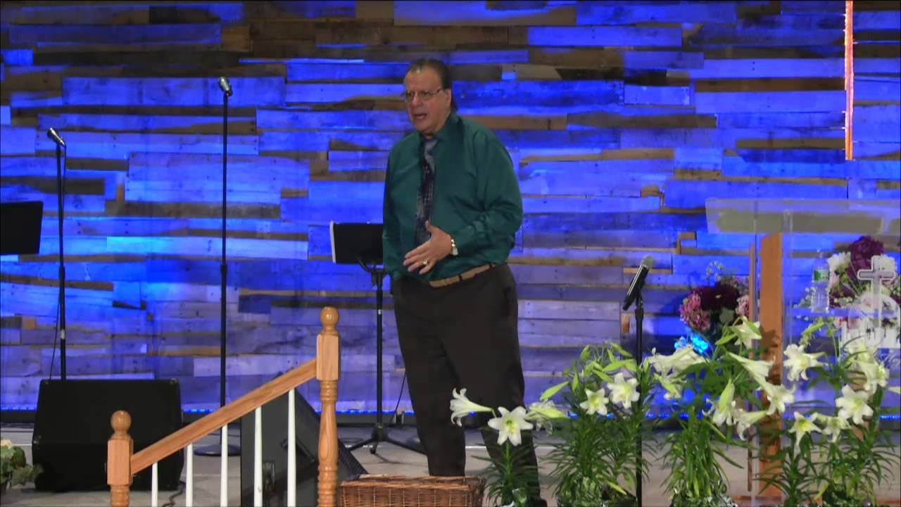 Worthy is the Lamb - Pastor Vincent Manzo 4.5.15 - YouTube