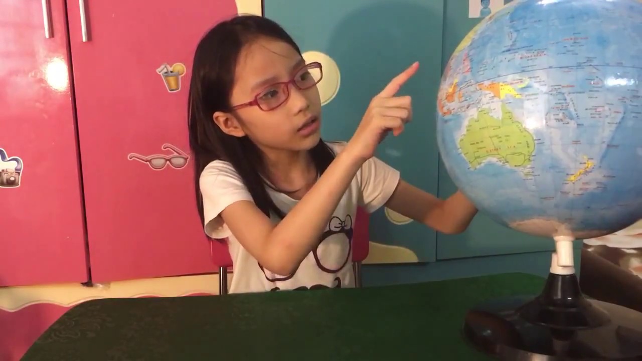 Bibi TV: Bibi giới thiệu quả địa cầu học tập - YouTube