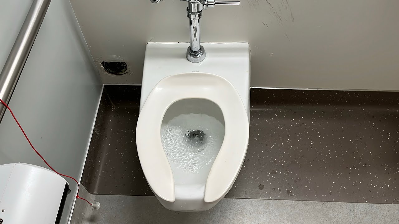 Kaiser Permanente Emergency Room Restroom #2 - YouTube