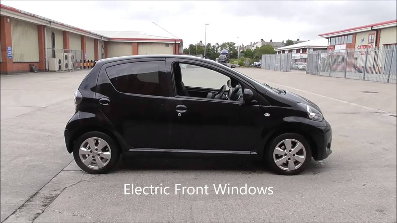 Toyota AYGO 1.0 VVT-i Fire 5dr [AC] U207493 - YouTube