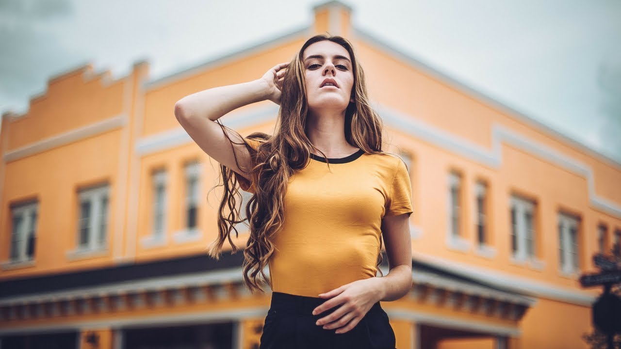 4 PHOTOGRAPHERS SHOOT THE SAME MODEL CHALLENGE - EPISODE 2 - YouTube