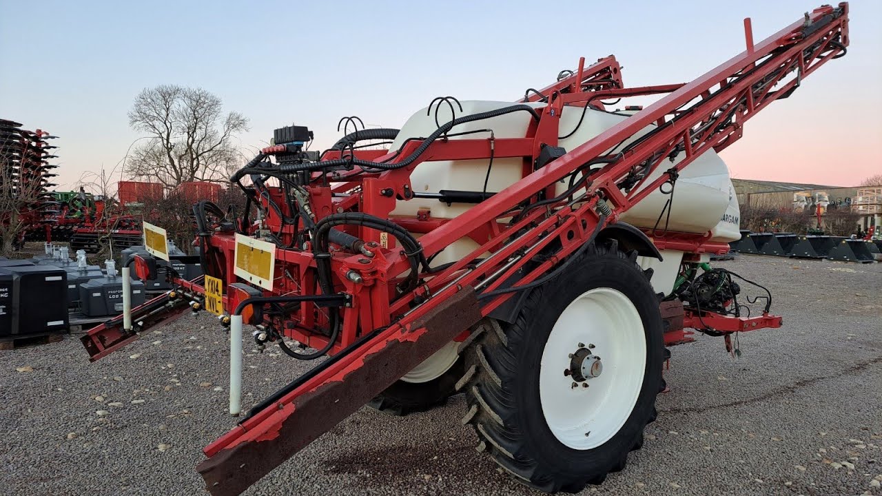 BARGAM 4200 Compact Trailed Sprayer - Walkaround - YouTube