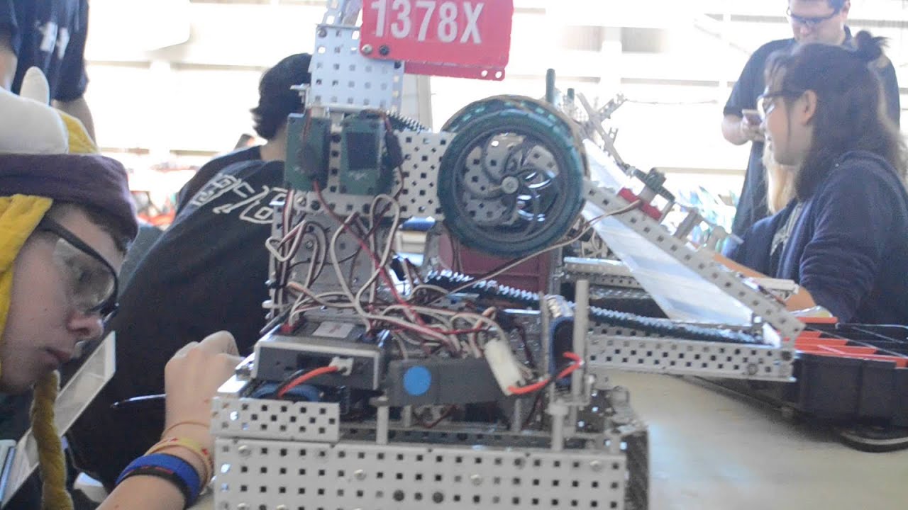 Hilo Viking Robotics Saint Joseph VEX tournament. 2015-16 - YouTube