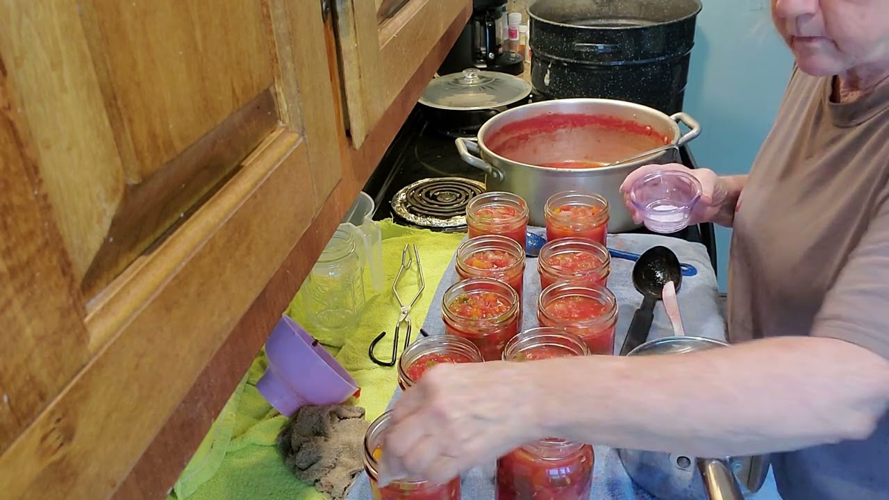 Making And Canning Fresh Chunky Salsa/Alabama Prepper - YouTube